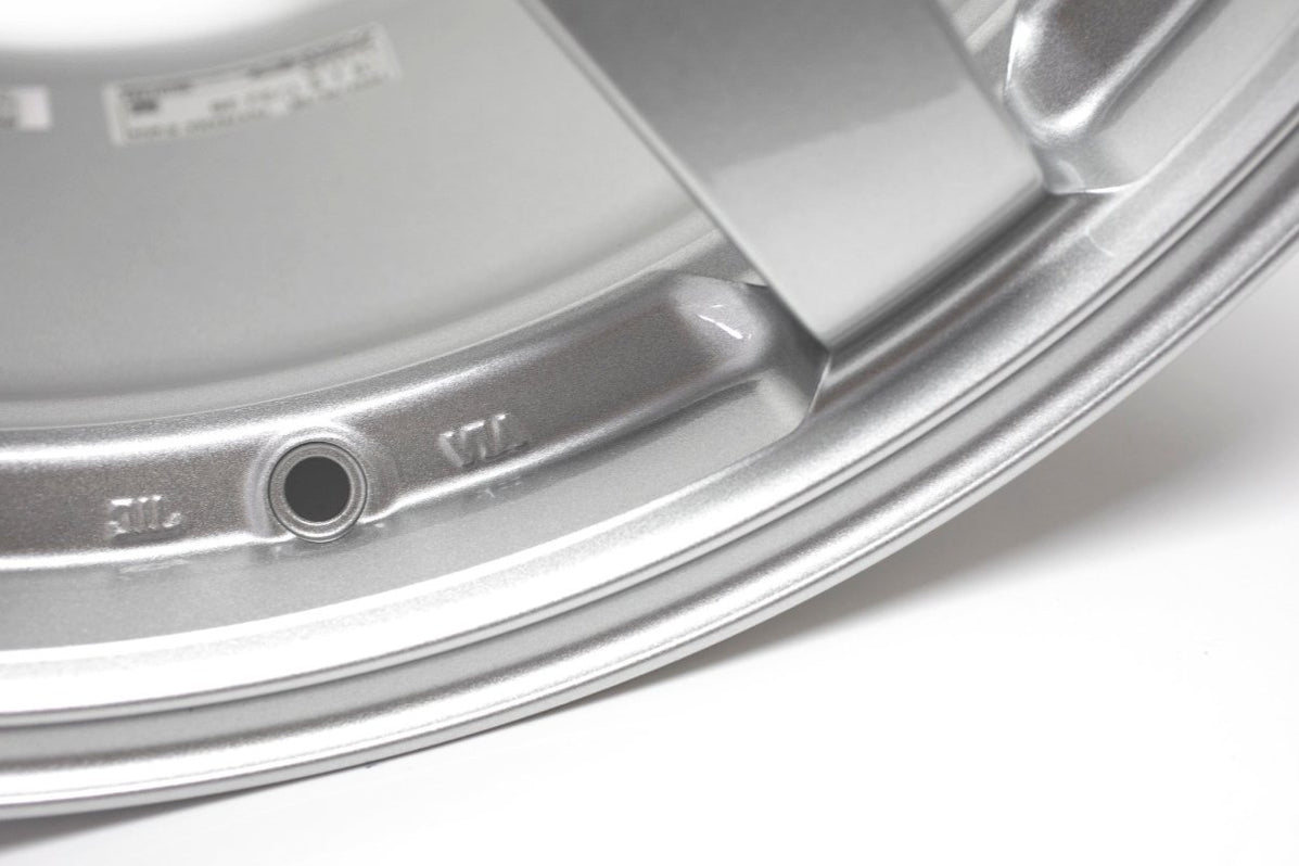 Volk Racing TE37 SAGA S-Plus Diamond Silver 18X9.5 +38 5x114.3 2015 ...