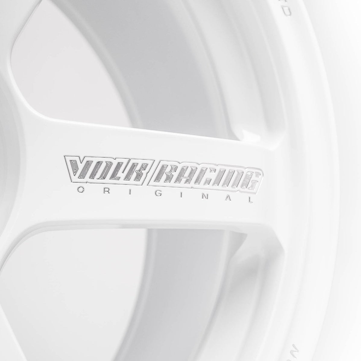 Volk Racing TE37 SAGA S-Plus Dash White 18X9.5 +38 5x114.3 2015-2024 ...